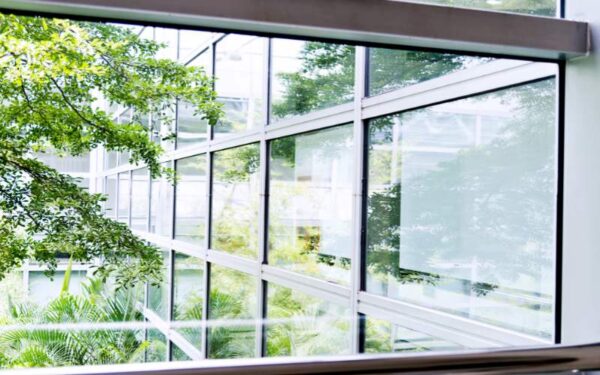 Vidro Blindado: A Camada Invisível de Proteção que Mudou Minha ...